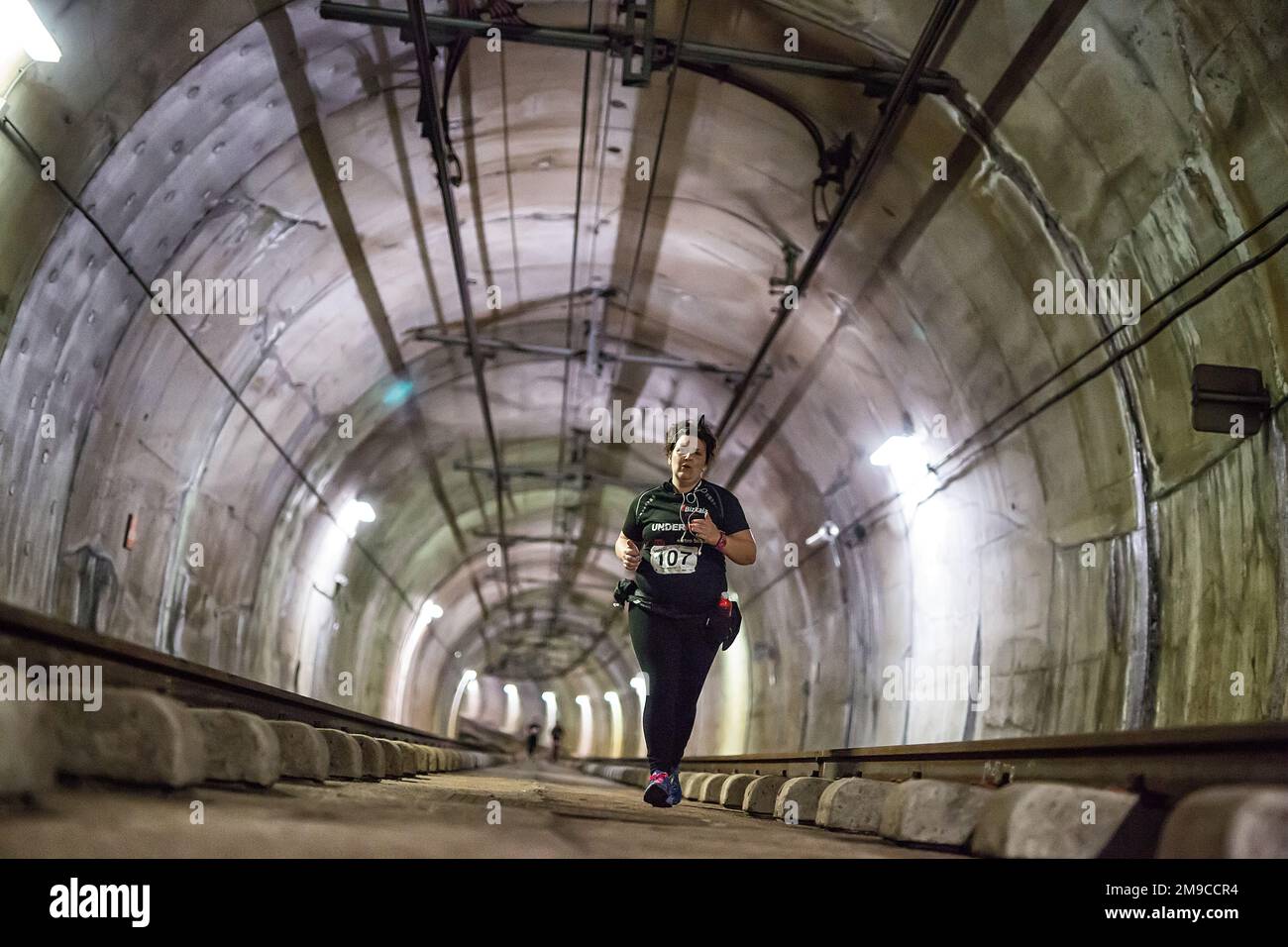 Subway running race hi-res stock photography and images - Alamy