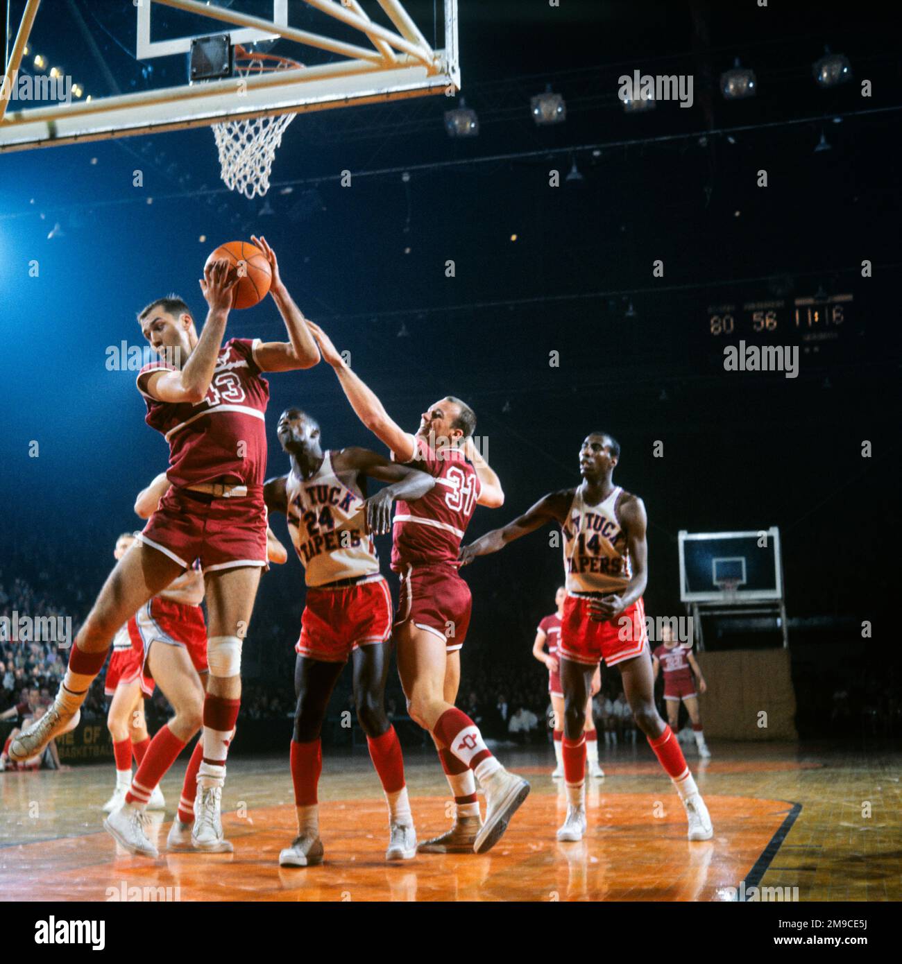 1960s BASKETBALL GAME OF THE ABL AMATEUR BASKETBALL LEAGUE WITH THE NY ...