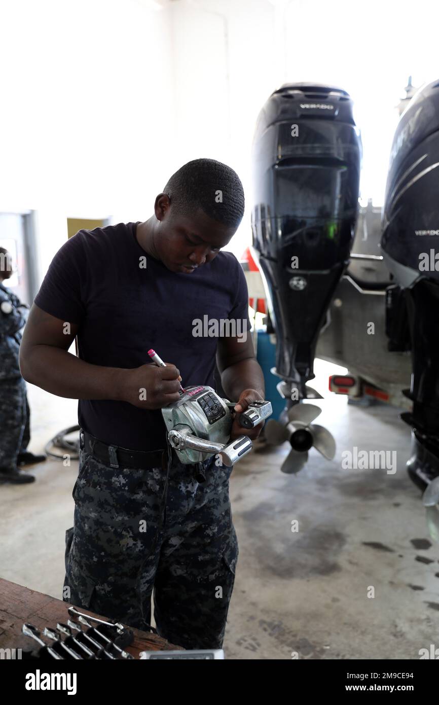 U.S. Navy and partner nation Coast Guard units work on Belize Coast ...