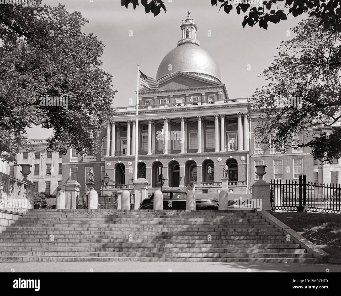 1950s THE NEW STATE HOUSE BOSTON MASSACHUSETTS BUILT IN 1795 - r545 ...