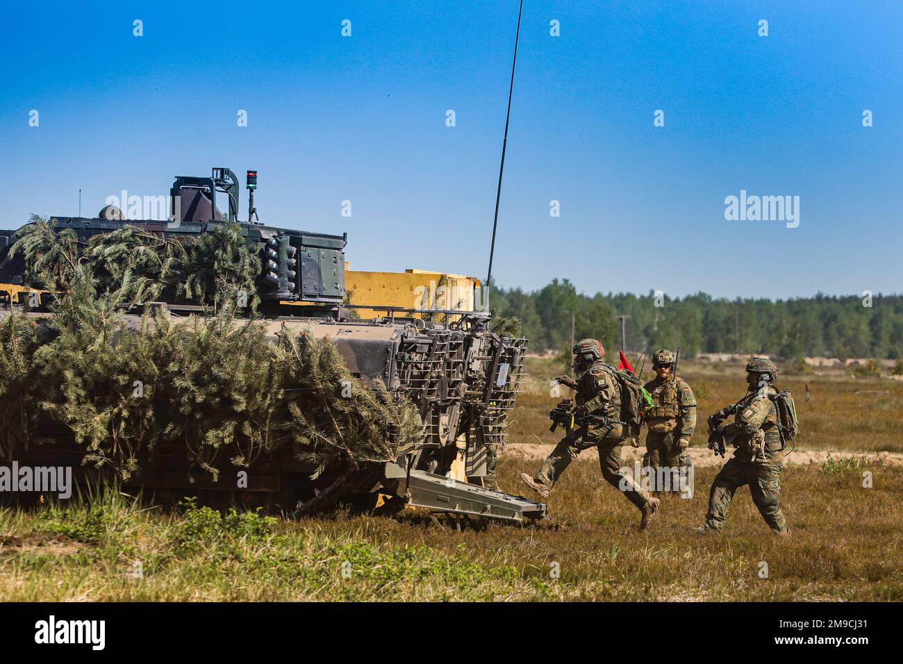 German soldiers assigned to the 212th Panzergrenadier Battalion, 21st ...