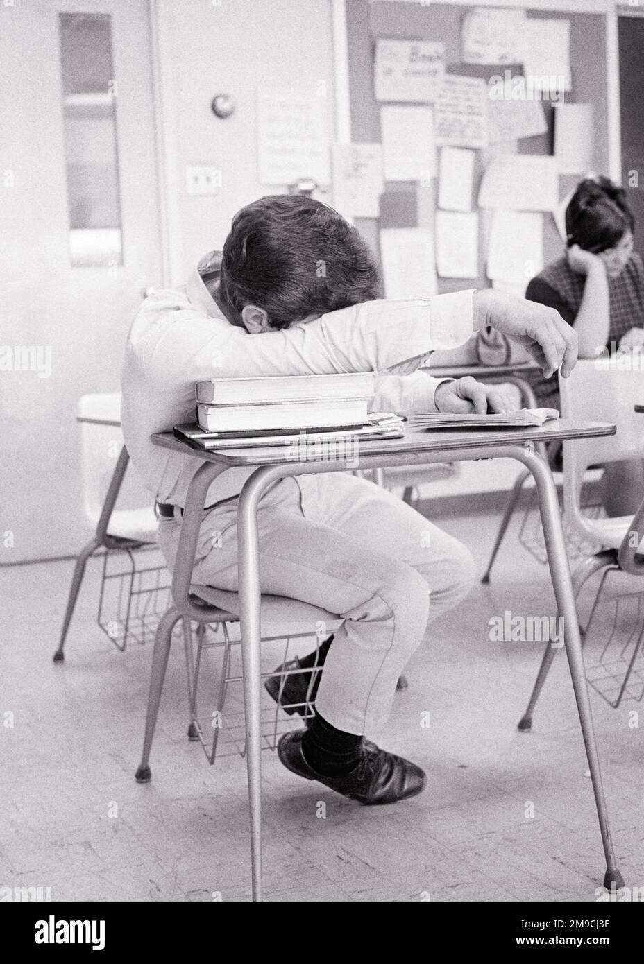 1970s school class portrait hi-res stock photography and images - Alamy