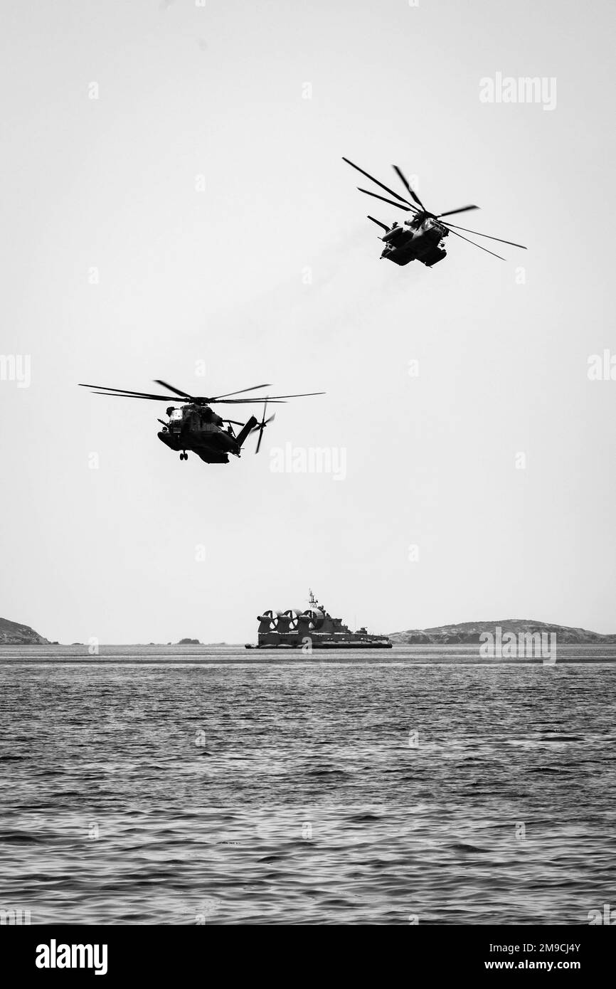 Landing ship medium Black and White Stock Photos & Images - Alamy
