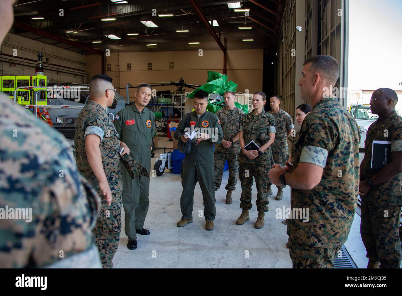 Republic of Korea Marines get a tour of Marine Aviation Logistics ...