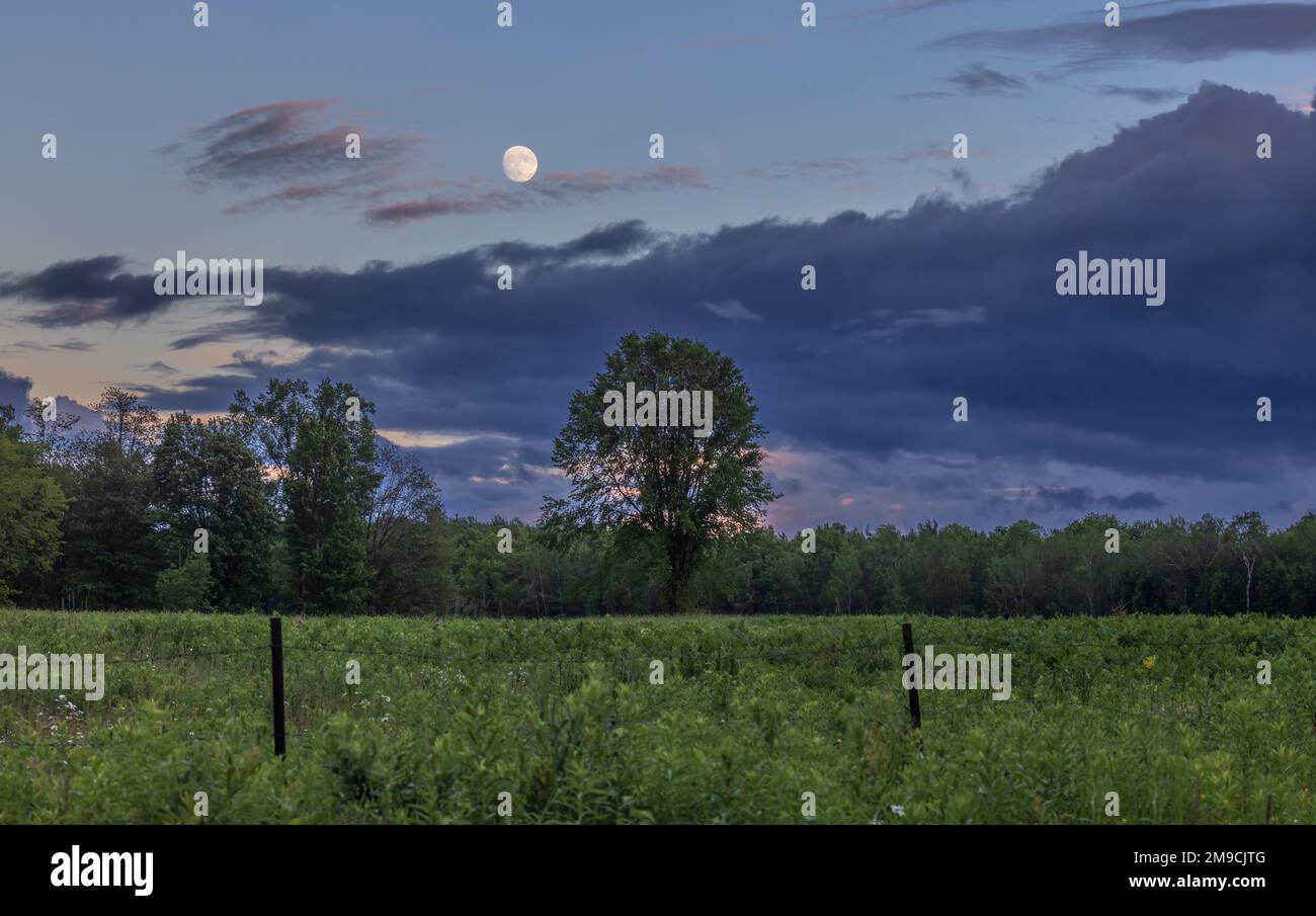 Moonrise scenery hi-res stock photography and images - Alamy