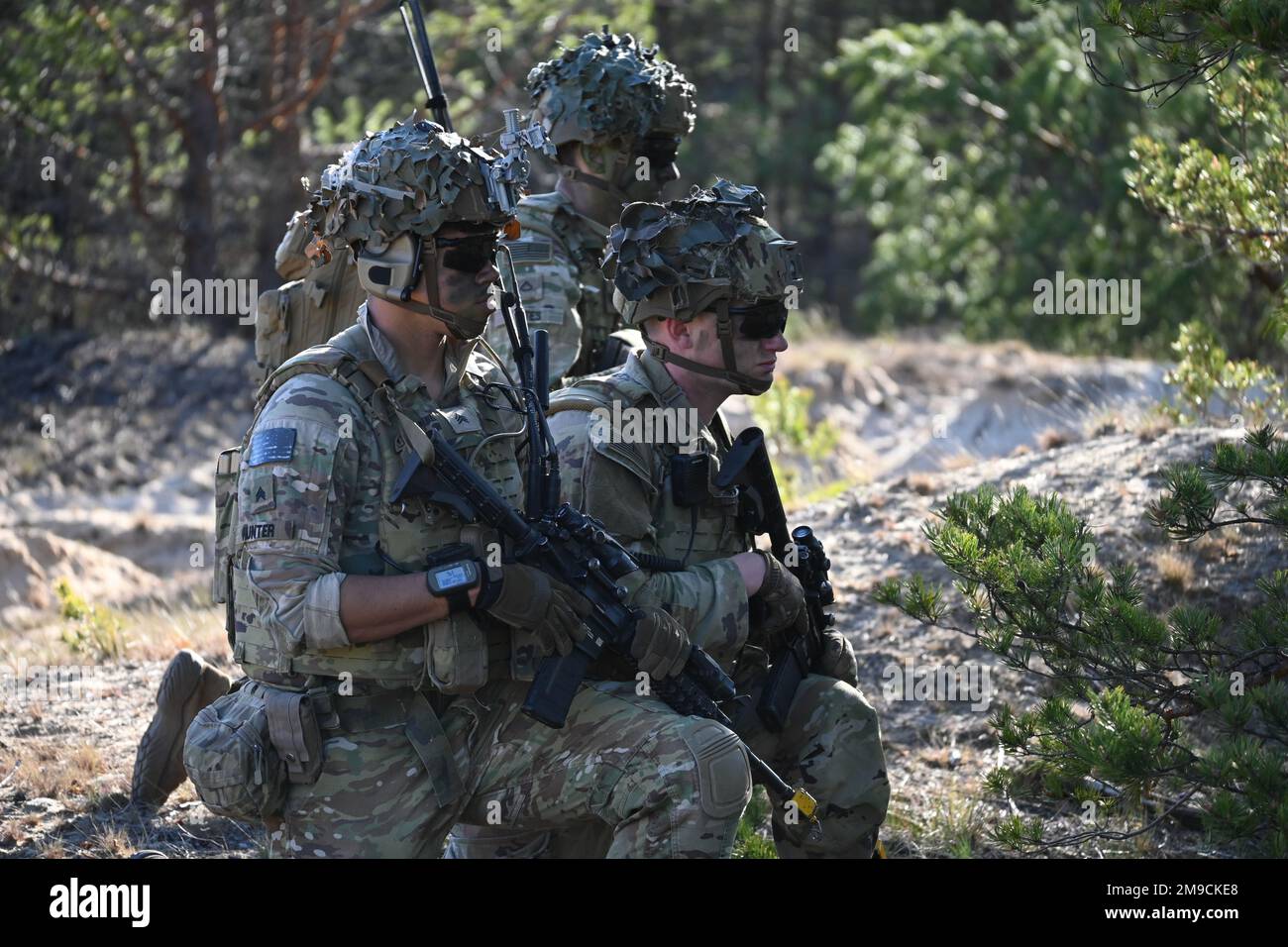 U.S. Army paratroopers with 2nd Battalion, 503rd Parachute Infantry ...
