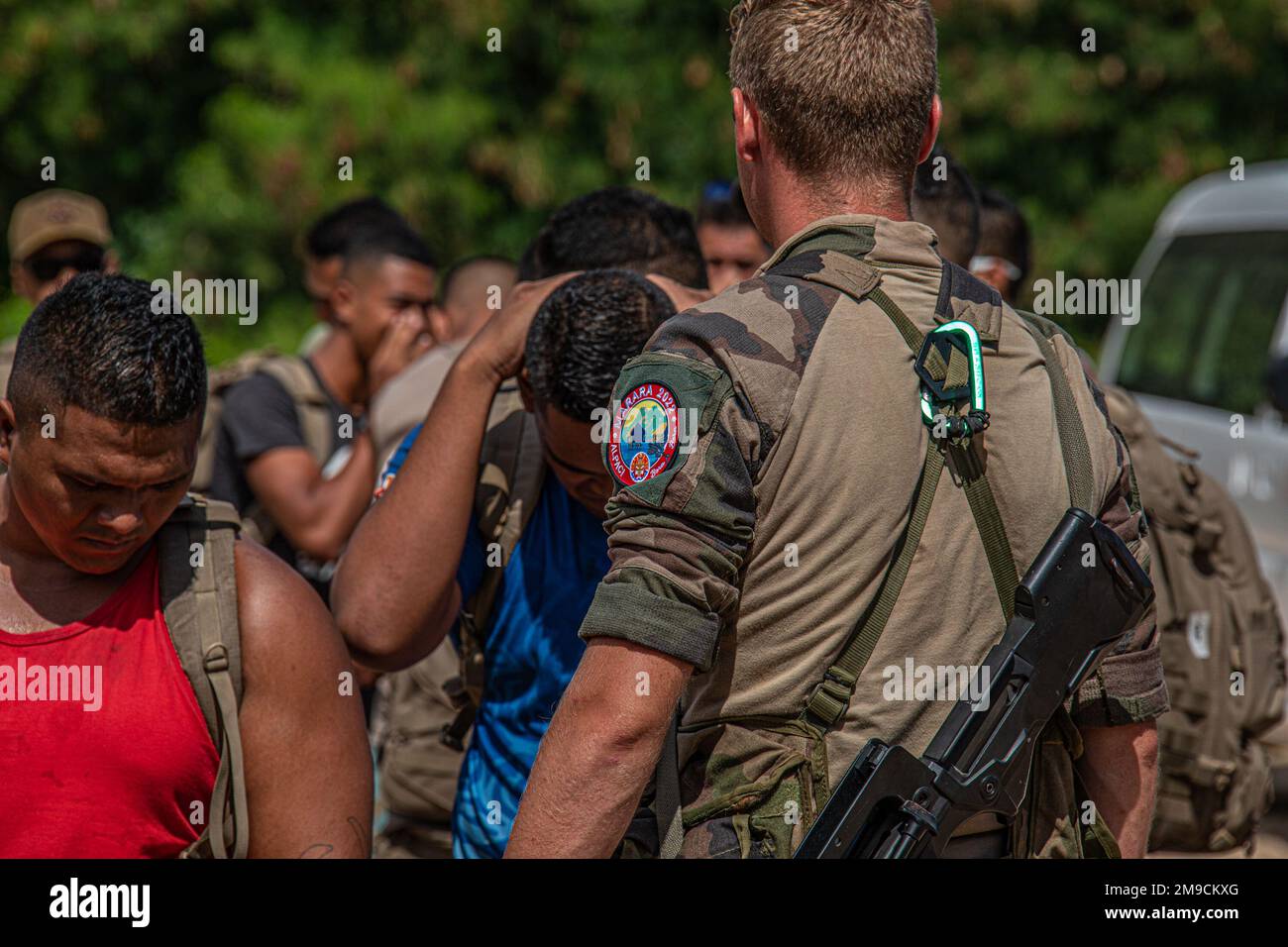 Soldiers from the Headquarter and Headquarters and Charlie Company ...
