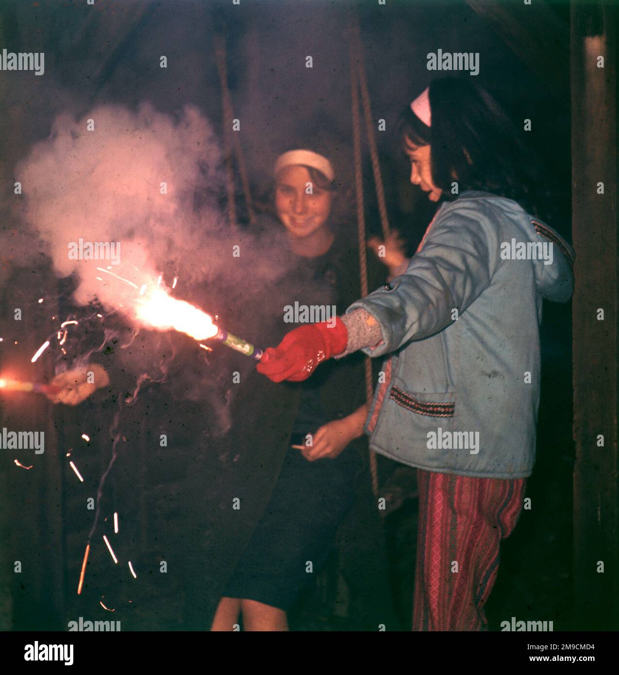 Alice bands hi-res stock photography and images - Alamy
