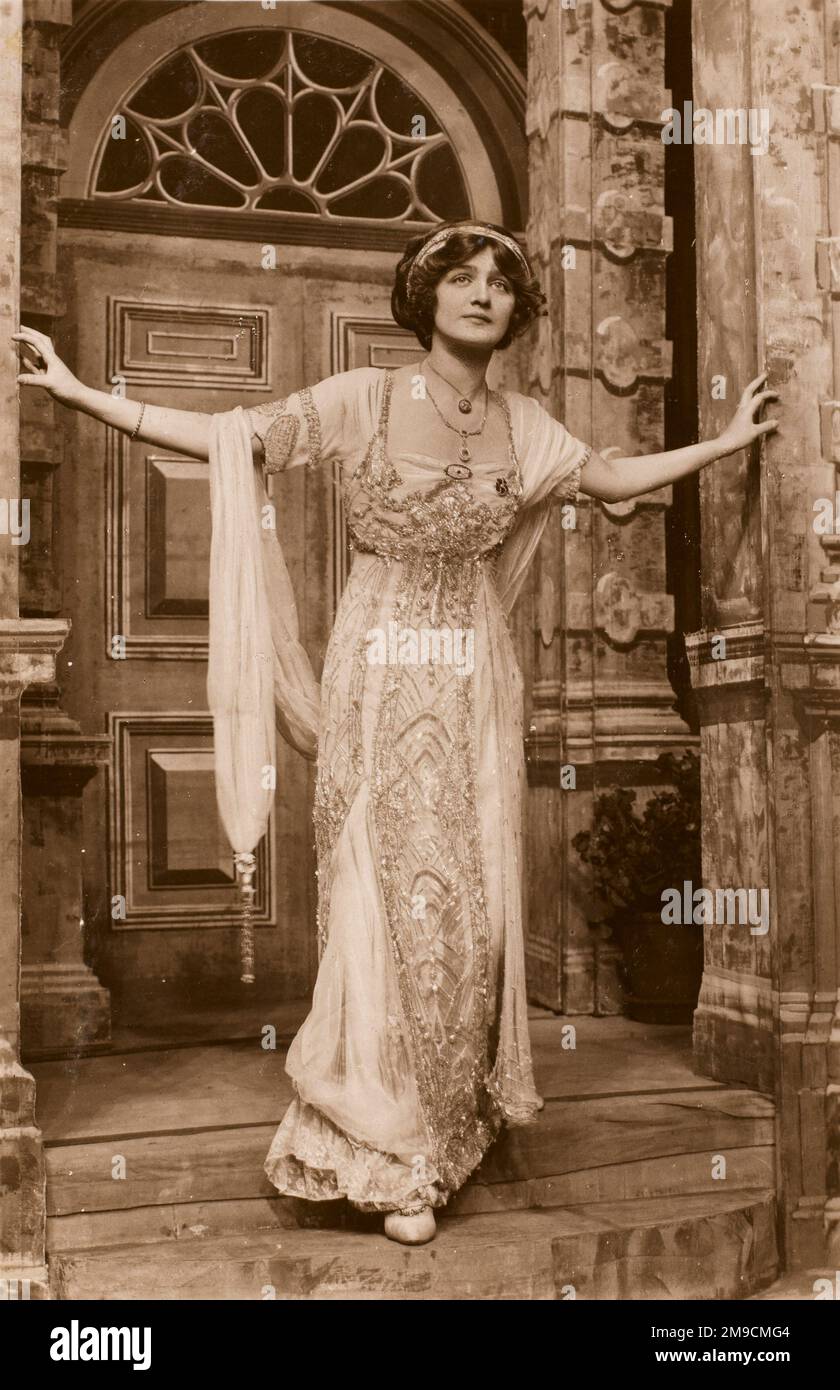 The Actress Miss Lily Elsie in the role of 'Alice' in 'The Dollar ...