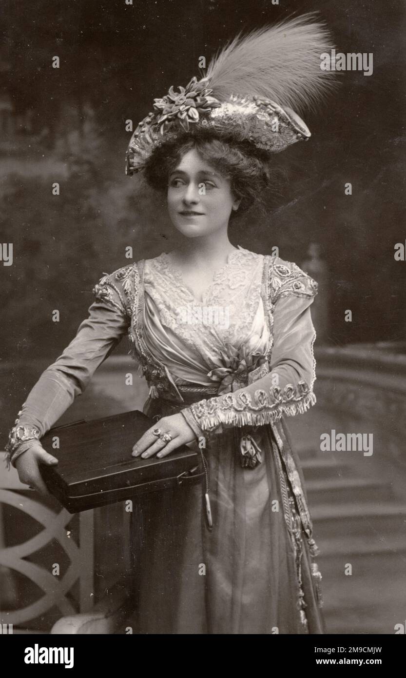 Ethel Irving (1869 - 1963), American actress playing the part of Lady ...