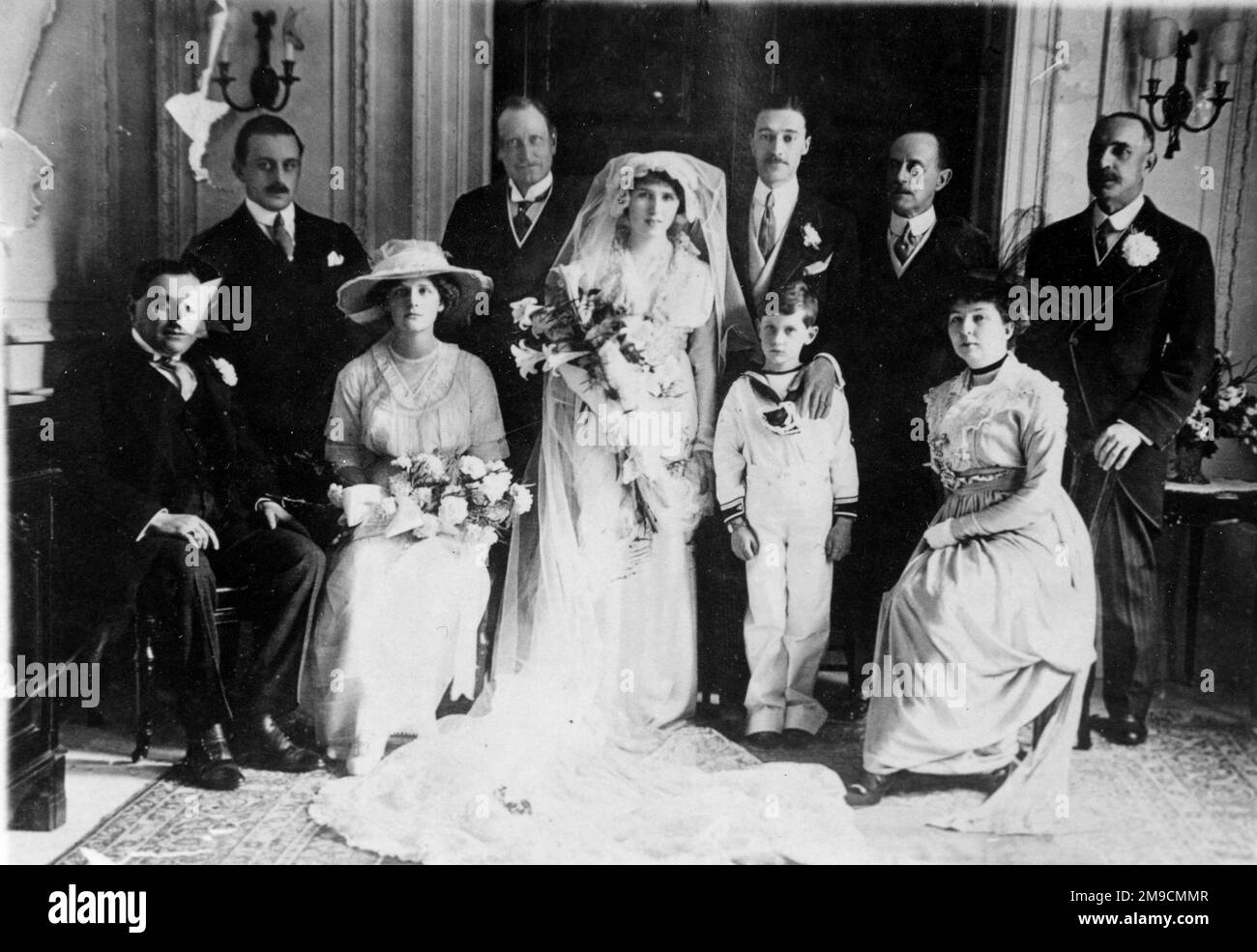 An Edwardian wedding party Stock Photo - Alamy