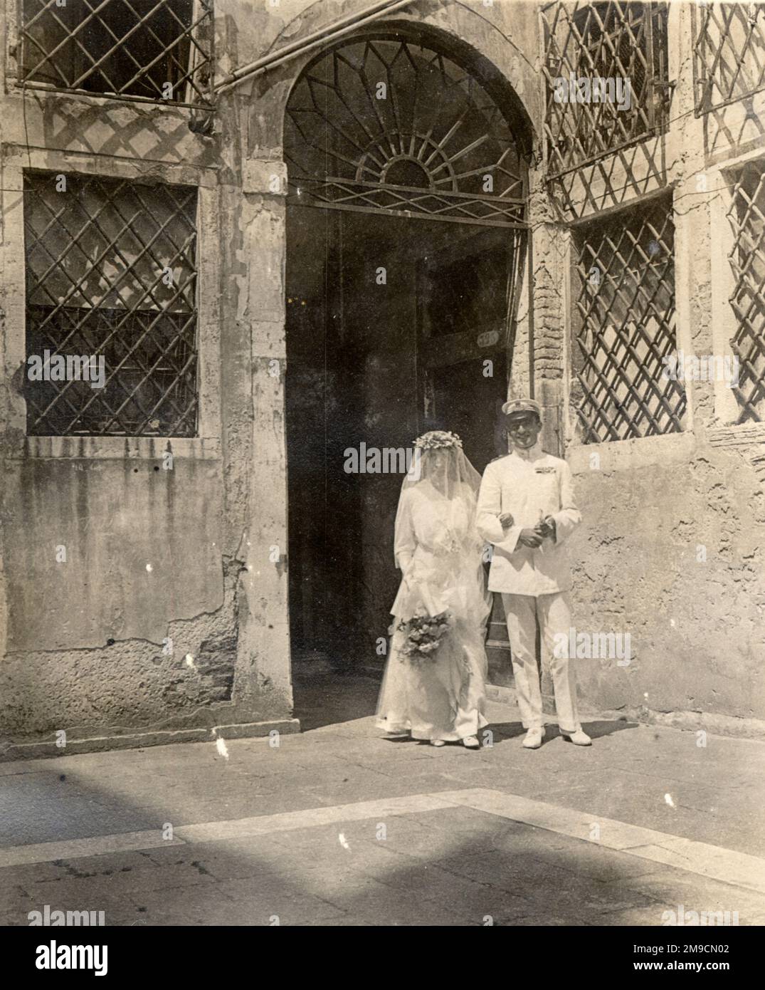 Historical bride hi-res stock photography and images - Alamy