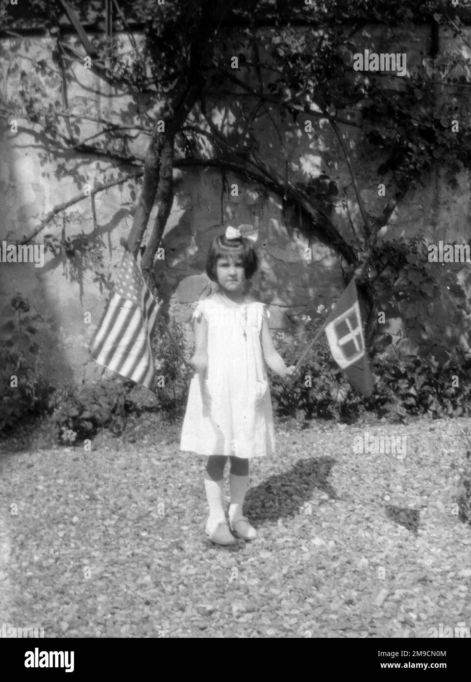 Two flags hi-res stock photography and images - Alamy