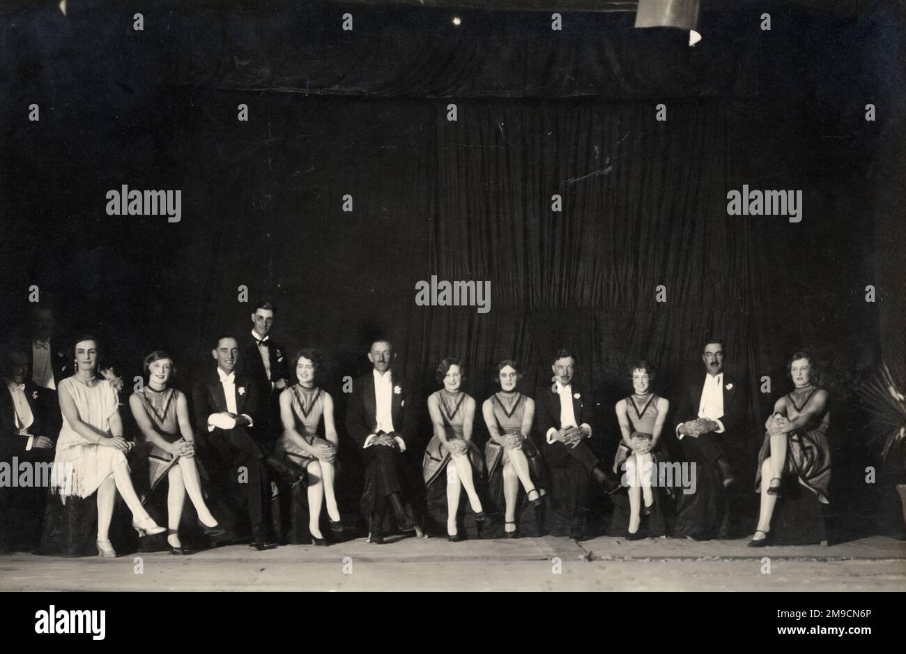 A performance at the Orpheum Theatre, Mhow, India Stock Photo - Alamy