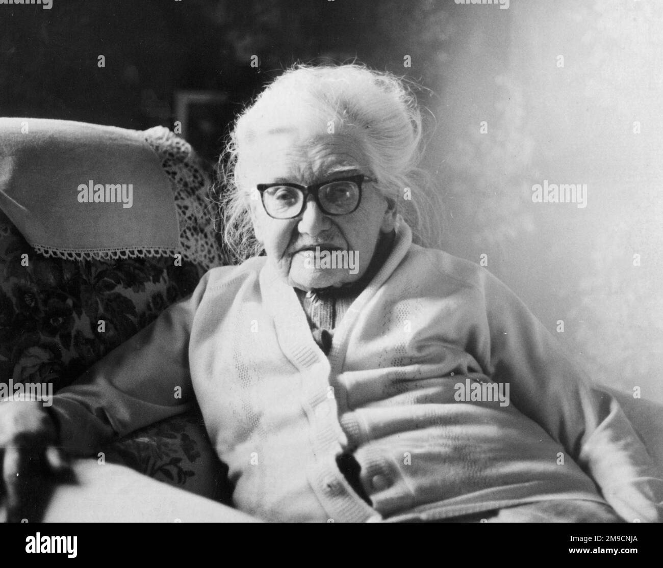 Old lady with spectacles Black and White Stock Photos & Images - Alamy