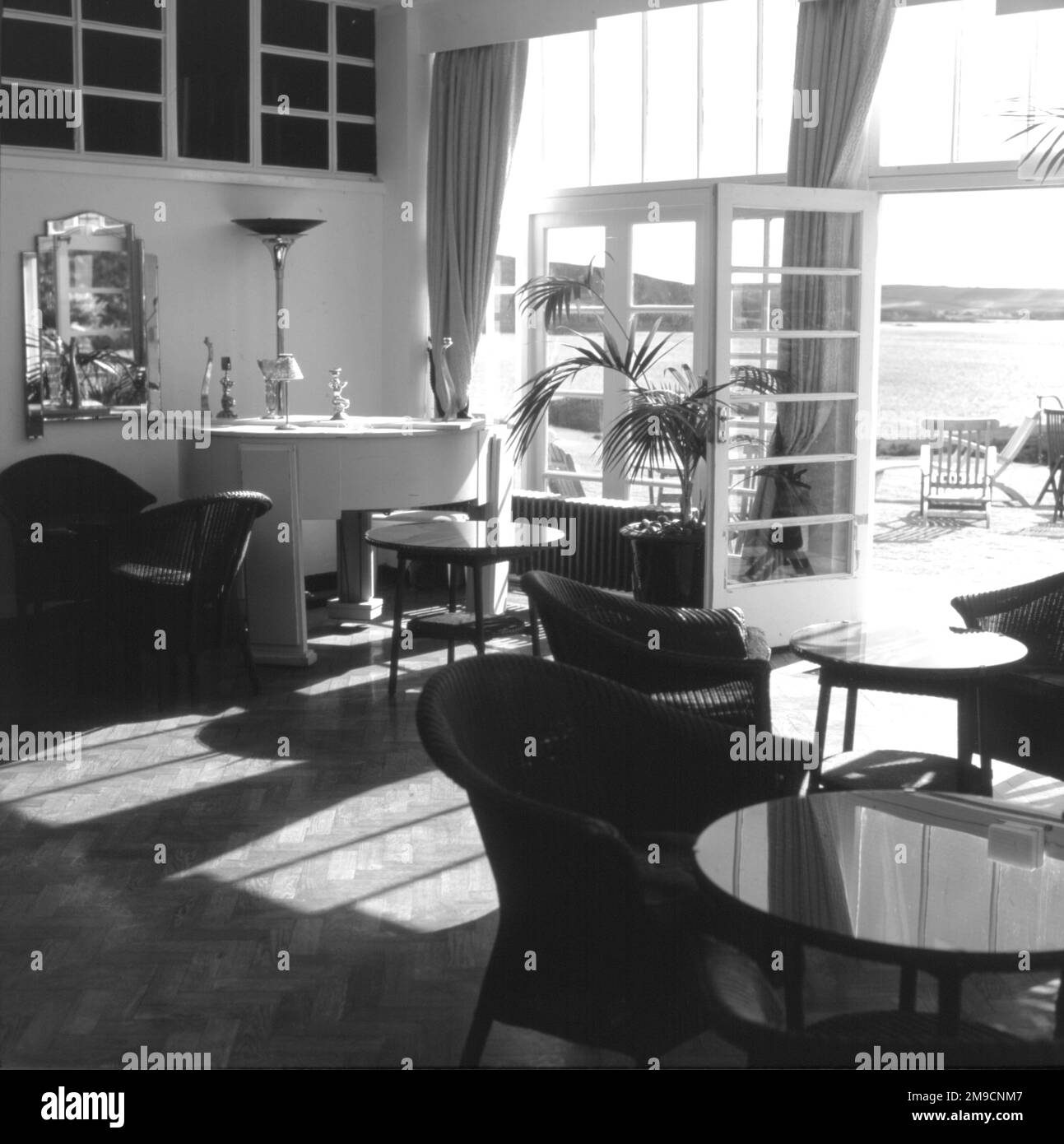 Interior view of the art deco Burgh Island Hotel, off the south coast ...