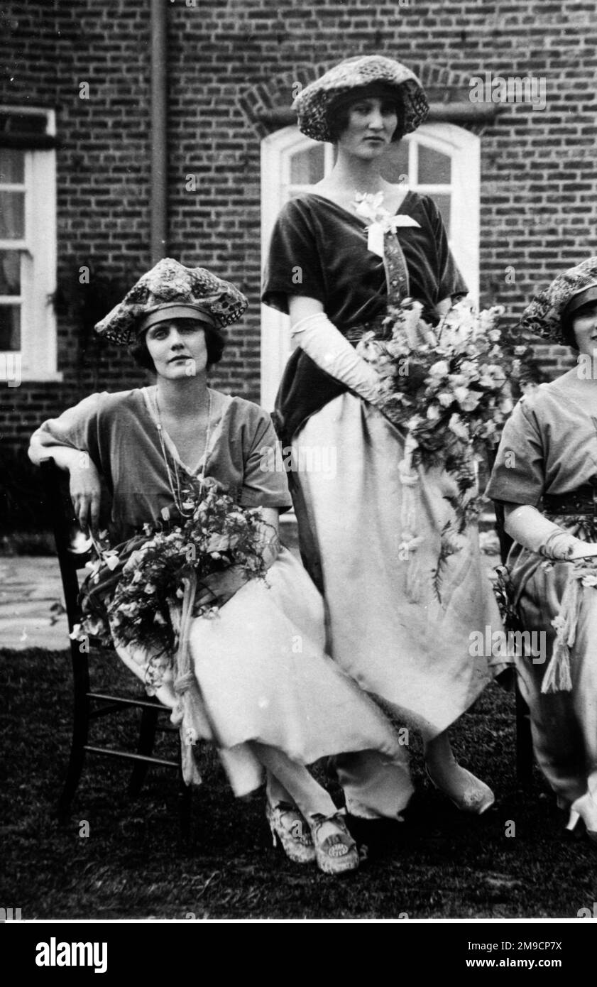 Wedding england 1920 Black and White Stock Photos & Images - Alamy