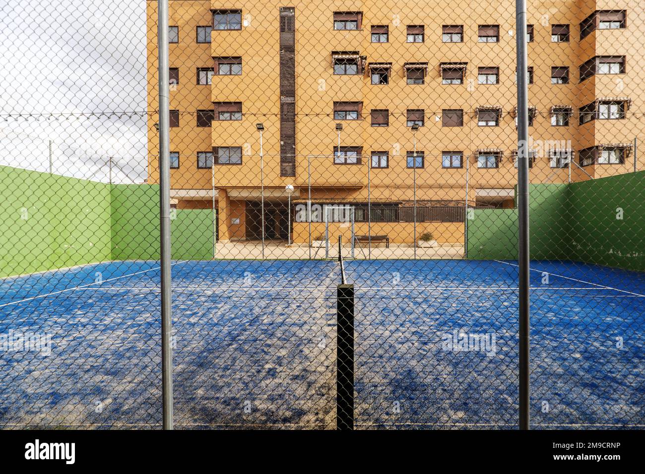 Gated community living hi-res stock photography and images - Alamy