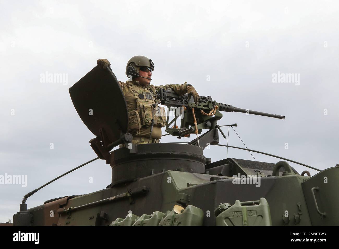 Artillery exercises hi-res stock photography and images - Alamy