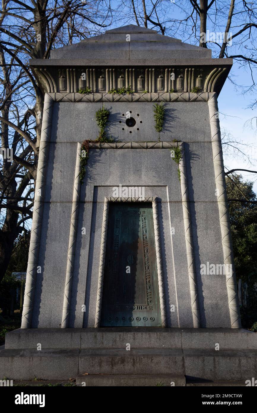 The Brompton Cemetery time machine, the grave of Hannah Courtoy West ...