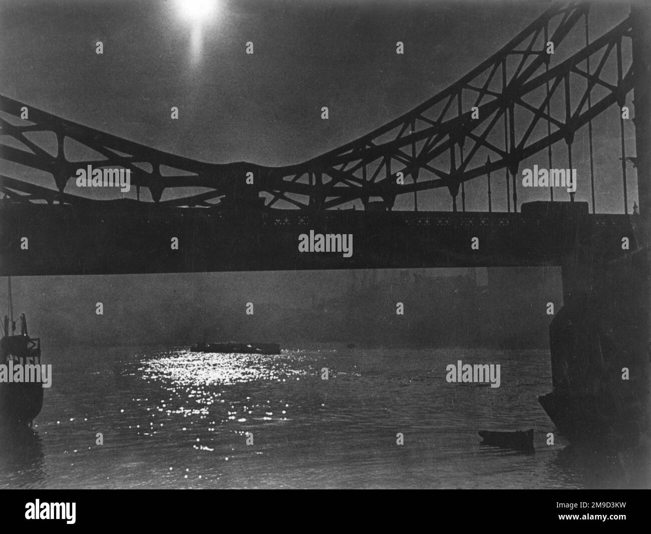 Moon bridge water Black and White Stock Photos & Images - Alamy