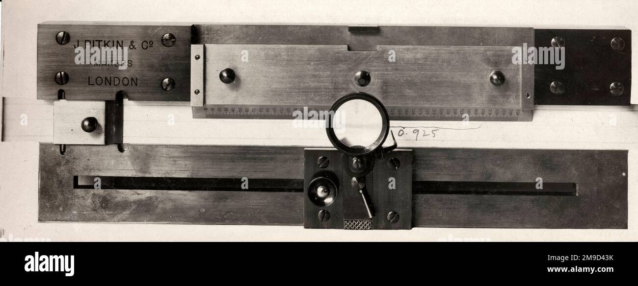 Timing device hi-res stock photography and images - Alamy