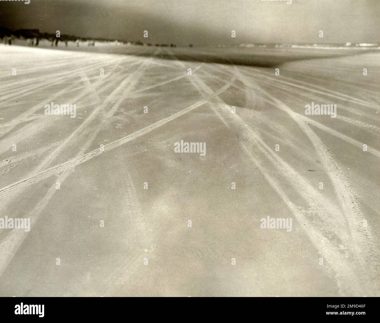 Speed record 30s hi-res stock photography and images - Alamy