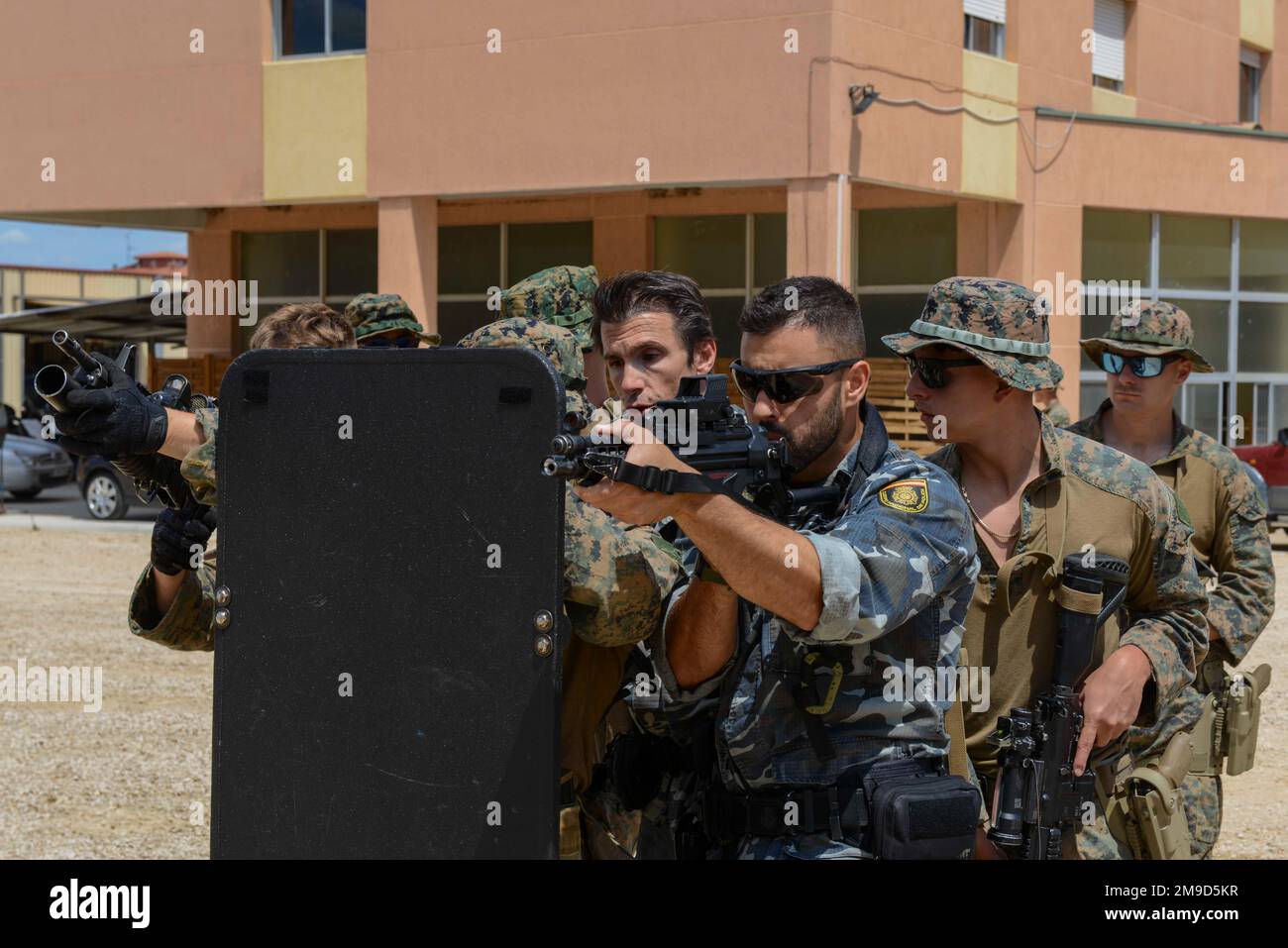 Operaciones tf hi-res stock photography and images - Alamy