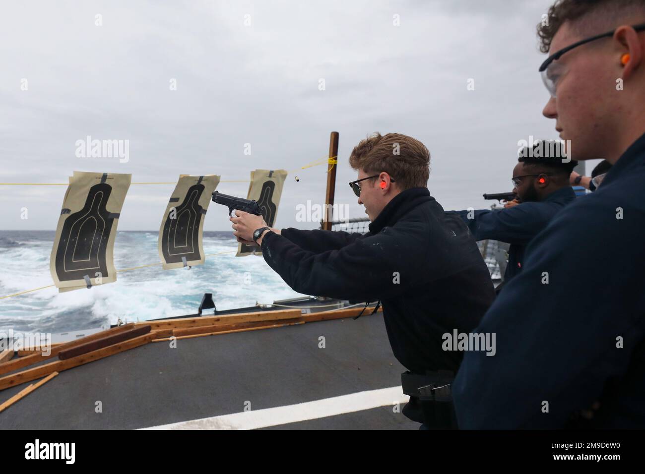 PHILIPPINE SEA (May 16, 2022) Internal Communications Electrician ...