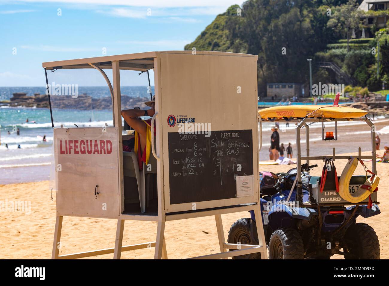 Australian lifeguard service surf rescue at Palm Beach Sydney in summer ...