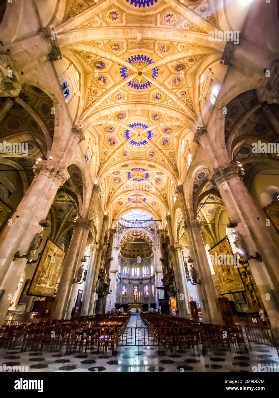 Duomo di Como Cathedral or Cattedrale di Santa Maria Assunta in Como ...