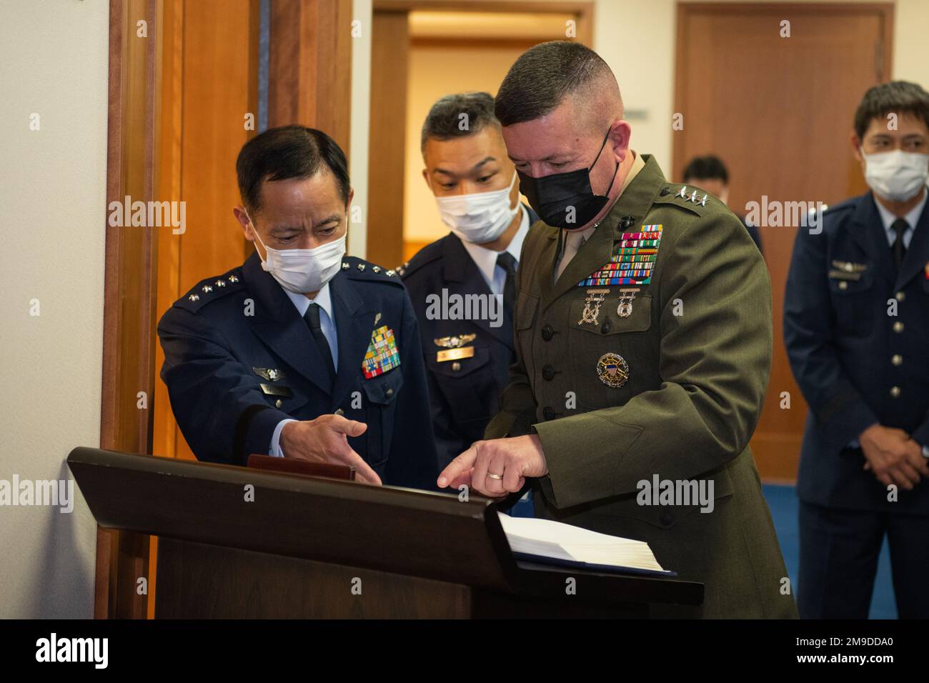220517-N-MD802-1363 TOKYO (May 17, 2022) - Lt. Gen. James Bierman ...