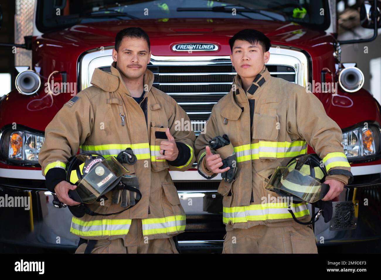 Filipino engineer hi-res stock photography and images - Alamy