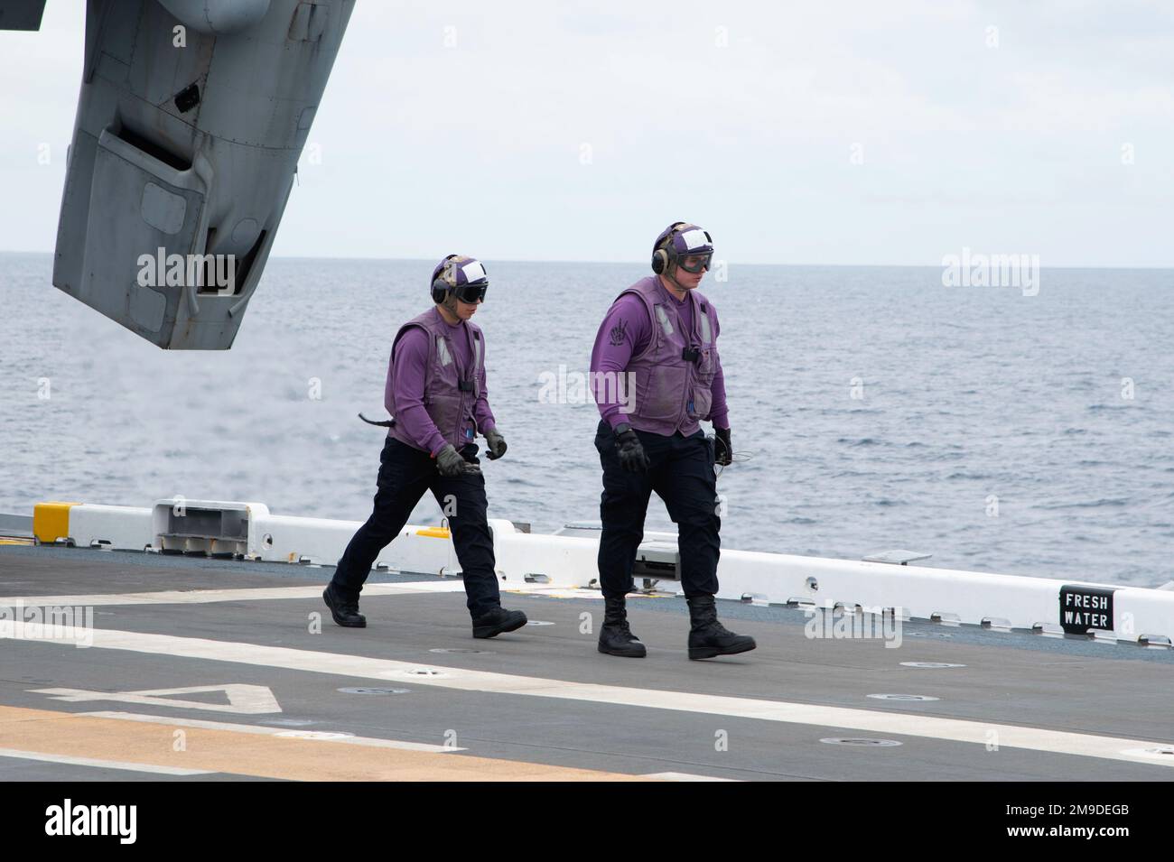 220518-N-XN177-2152 PACIFIC OCEAN (May 18, 2022) – Airman Reginald Del ...