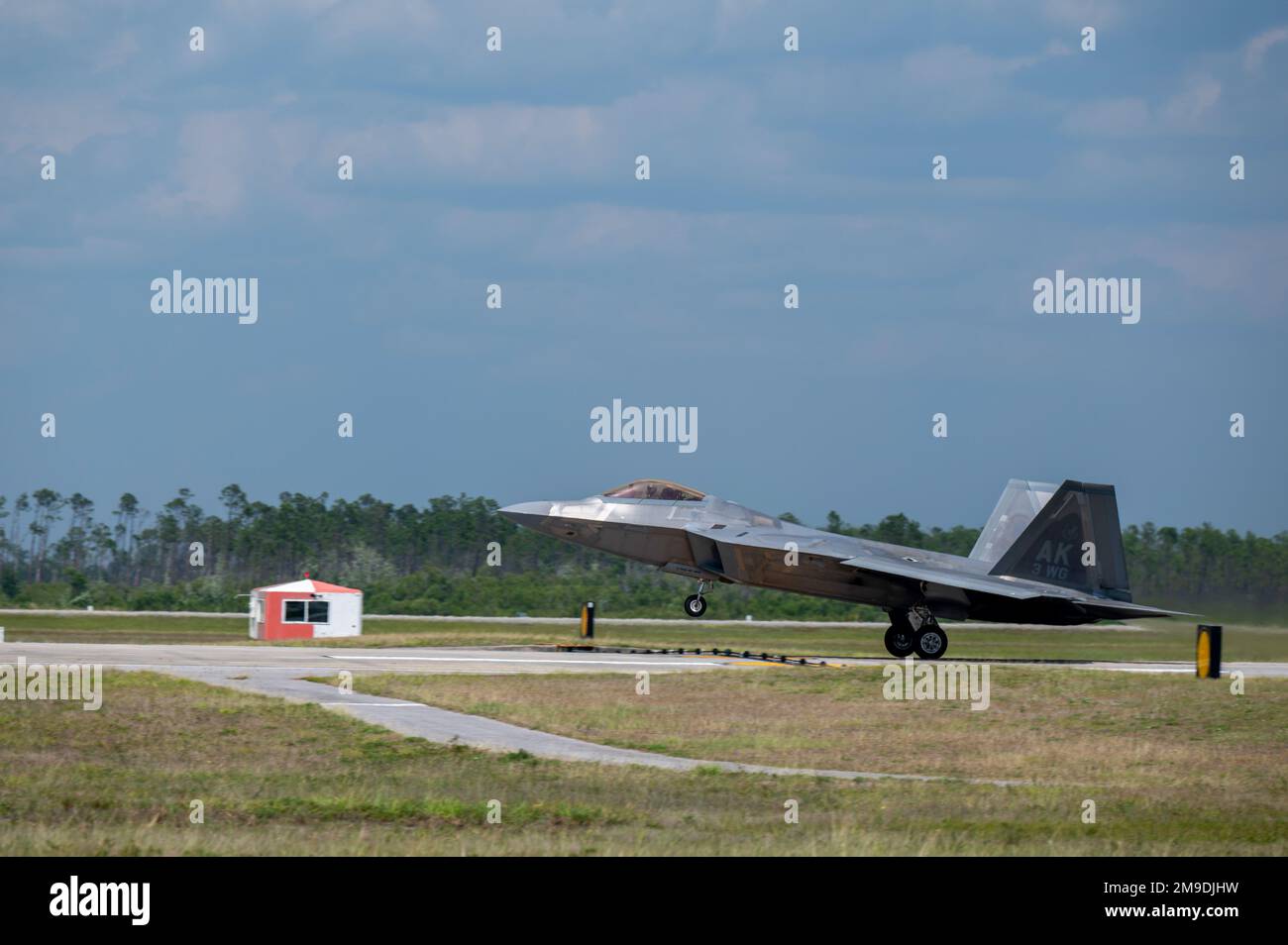 A U.S. Air Force F-22 Raptor assigned to Joint-Base Elmendorf ...