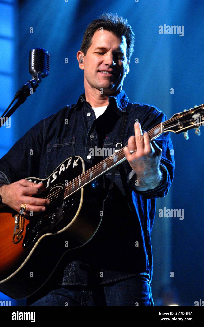 Chris Isaak at An Evening of Stars Tribute to Smokey Robinson, 2007 ...