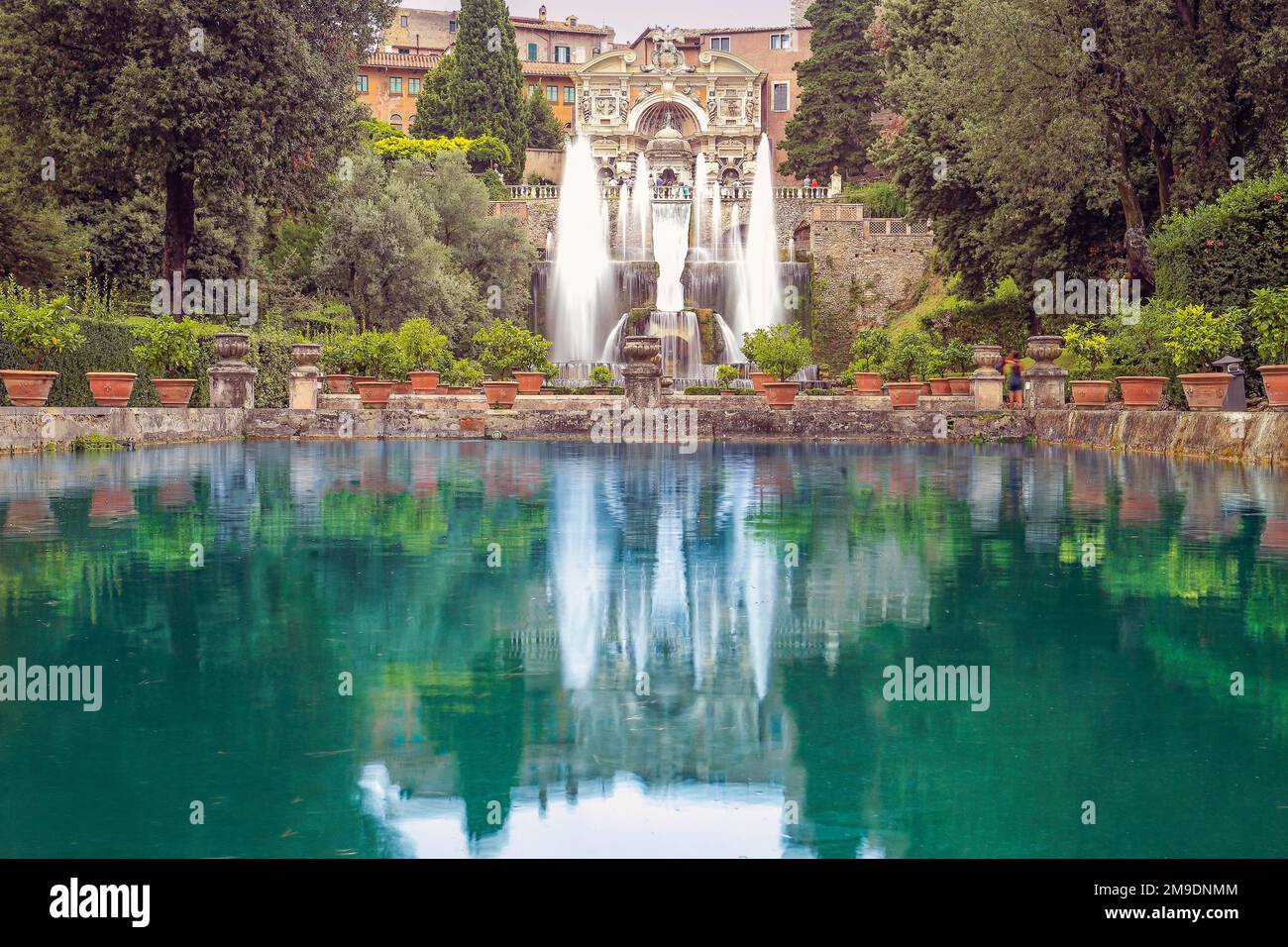 The Fountain of Neptune and the fish ponds at Ville D' Este, Tivoli ...