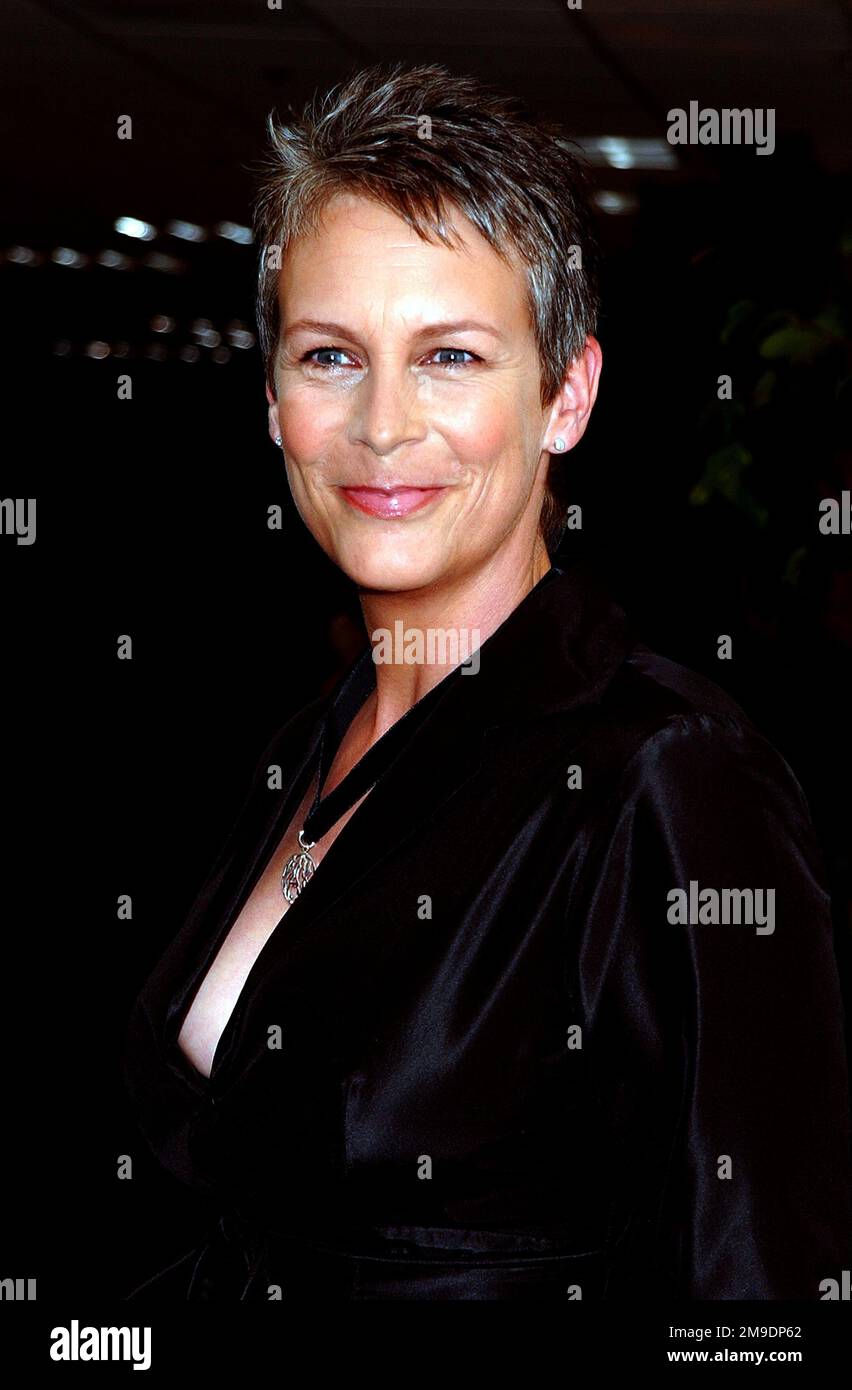 Jamie Lee Curtis at the 2003 Women in Film Crystal Awards at the 2003 ...
