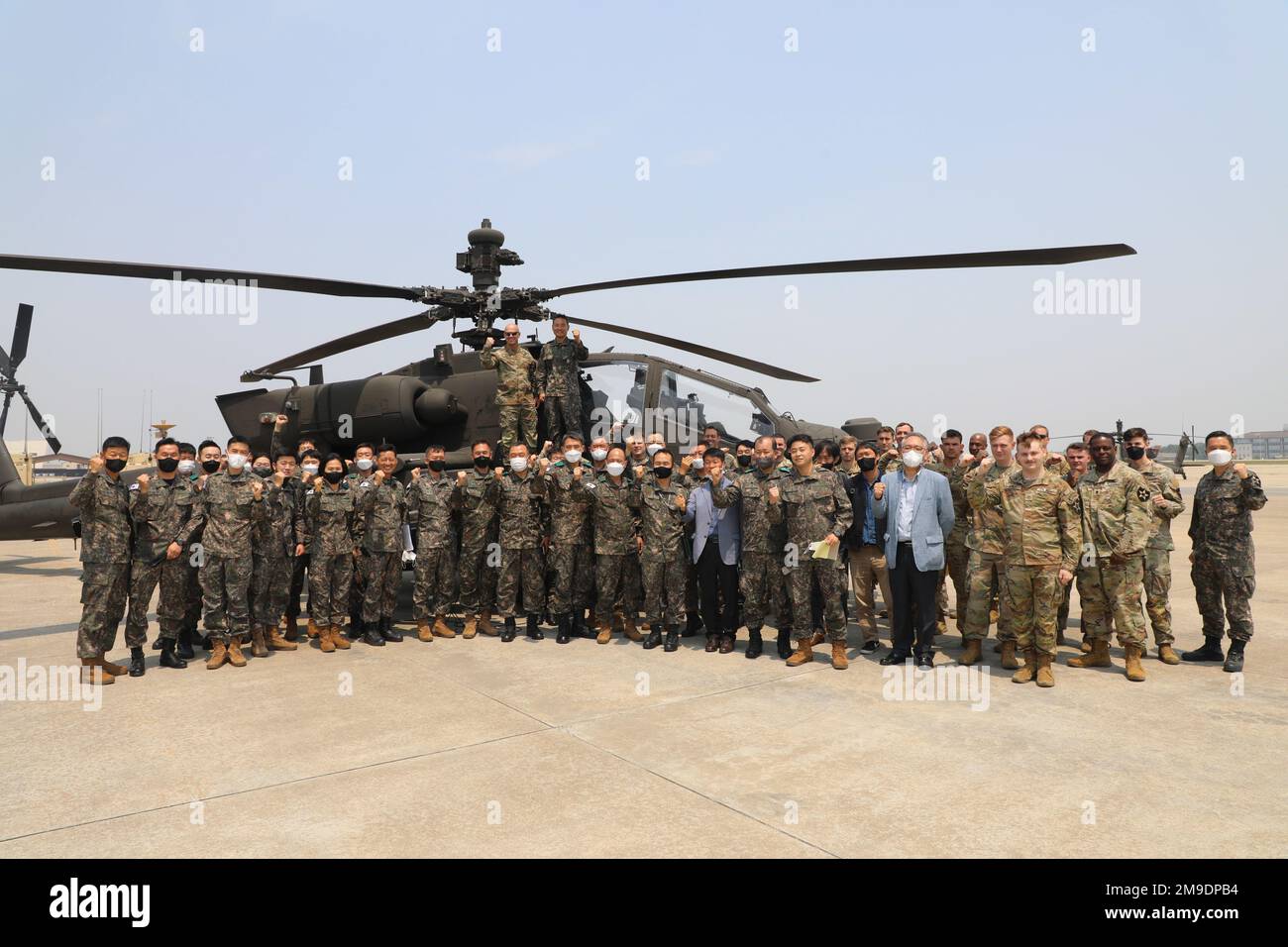 Korean Maj. Gen. Lee, Bo-hyung, Commanding General, Republic of Korea ...