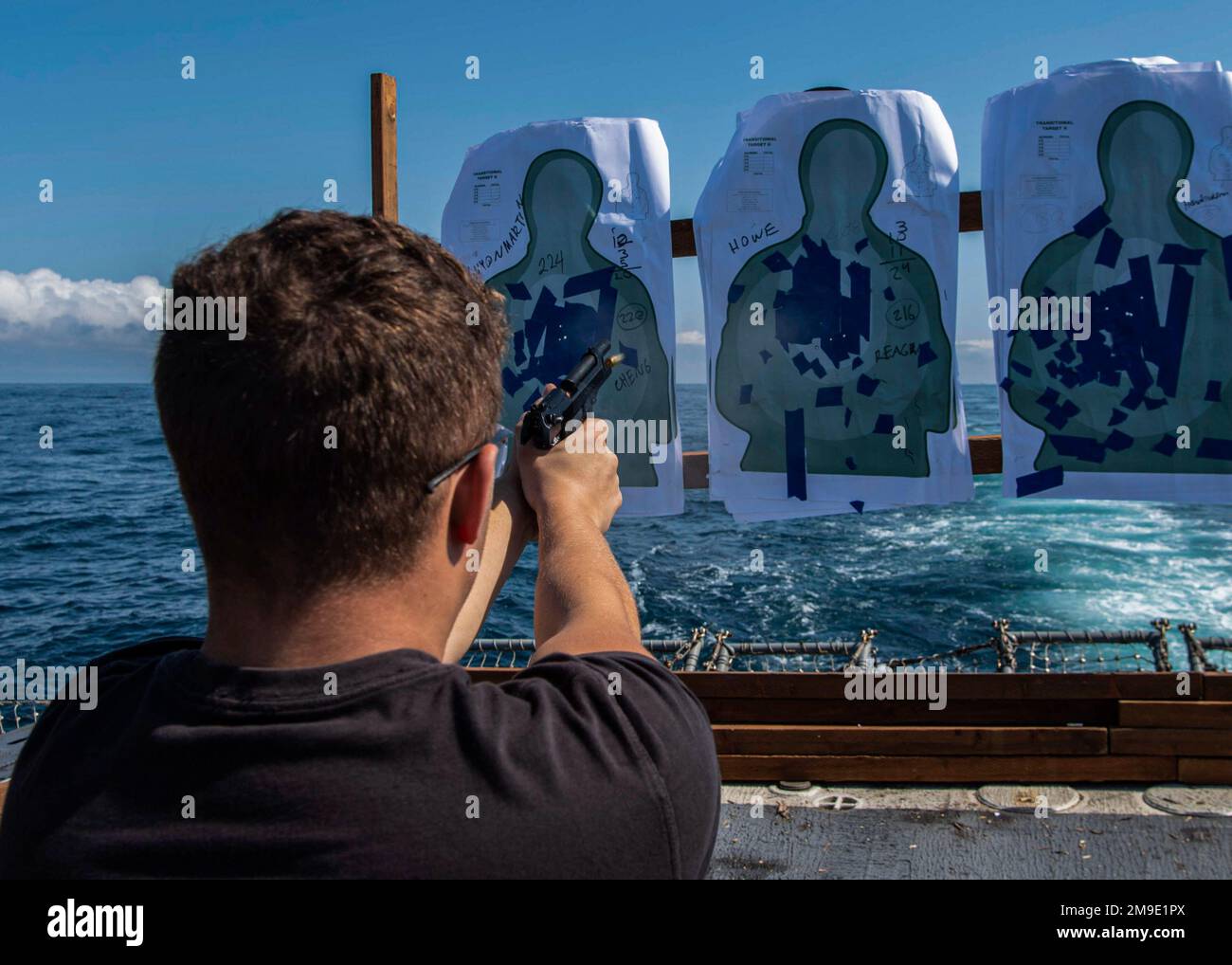 PACIFIC OCEAN (May 18, 2022) Gunner’s Mate Seaman Clayton Slayton, from ...