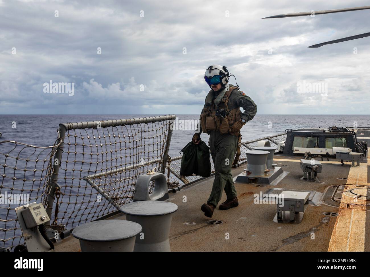 PHILIPPINE SEA (May 18, 2022) Lt. Kyle Kuykendall, from Canby, Oregon ...