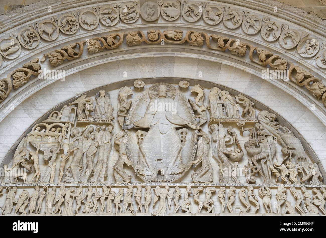 Famous tympanum of Saint-Lazare Cathedral with the Last Judgement ...