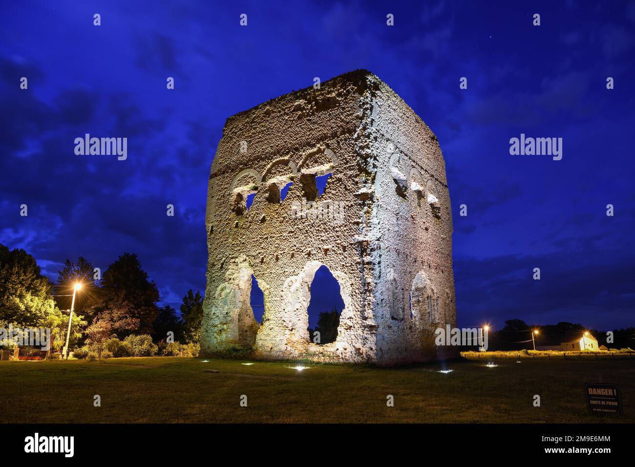 Temple of Janus, first-century tower, blue hour, blue hour, Autun ...