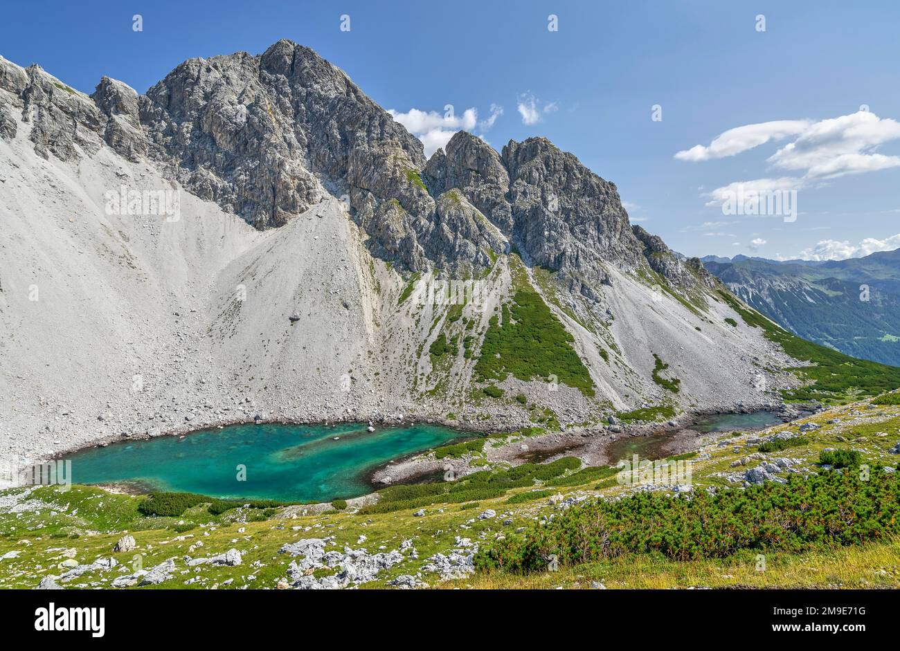 Mountain lake with mountains, Blausee, large Pleisslingkeil, Hohe ...