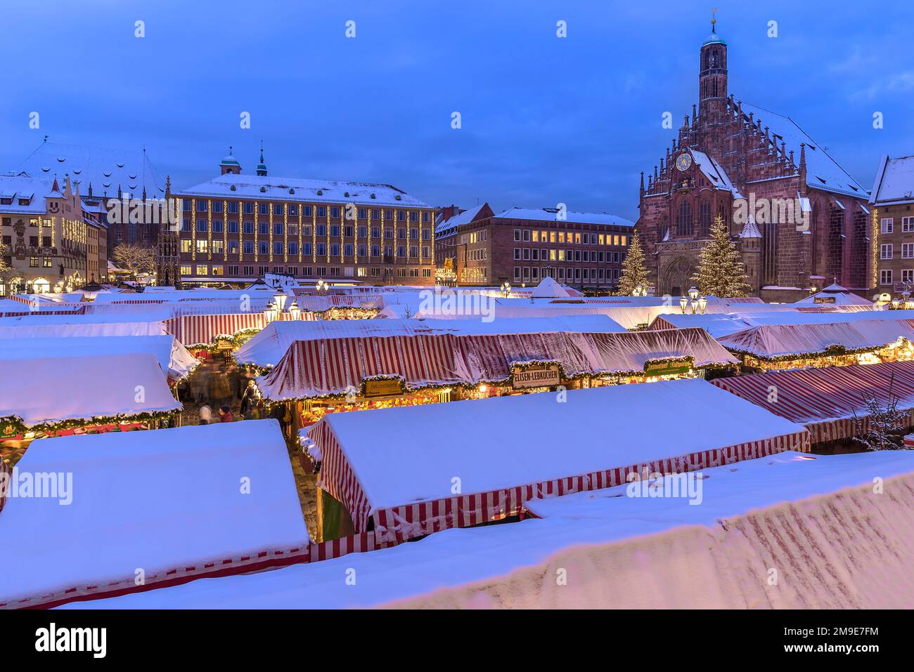 Winter Christkindlesmarkt with the Church of Our Lady on the right ...
