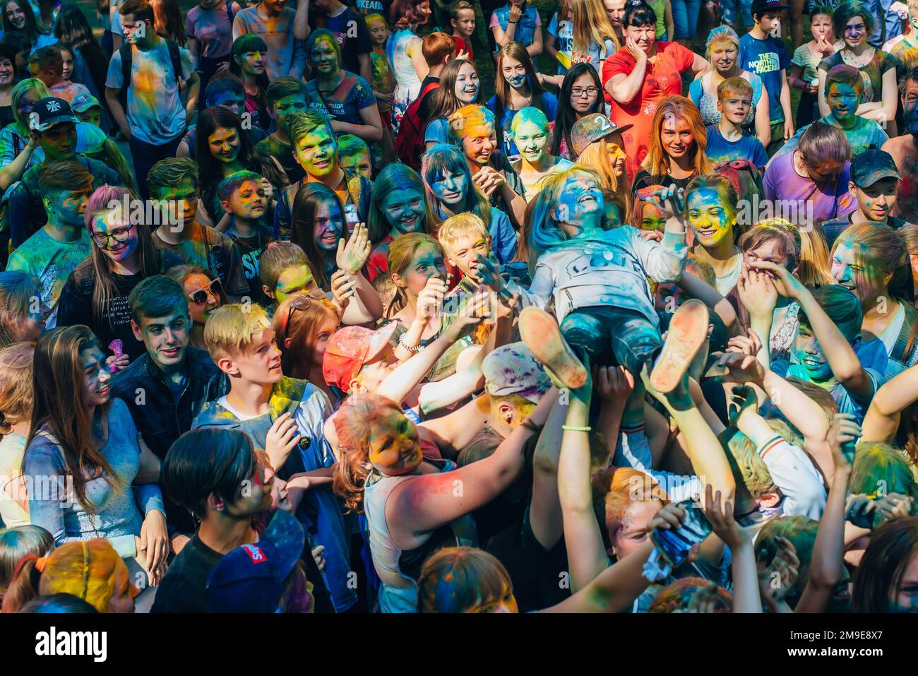 VICHUGA, RUSSIA - JUNE 17, 2018: A crowd of happy people at the ...