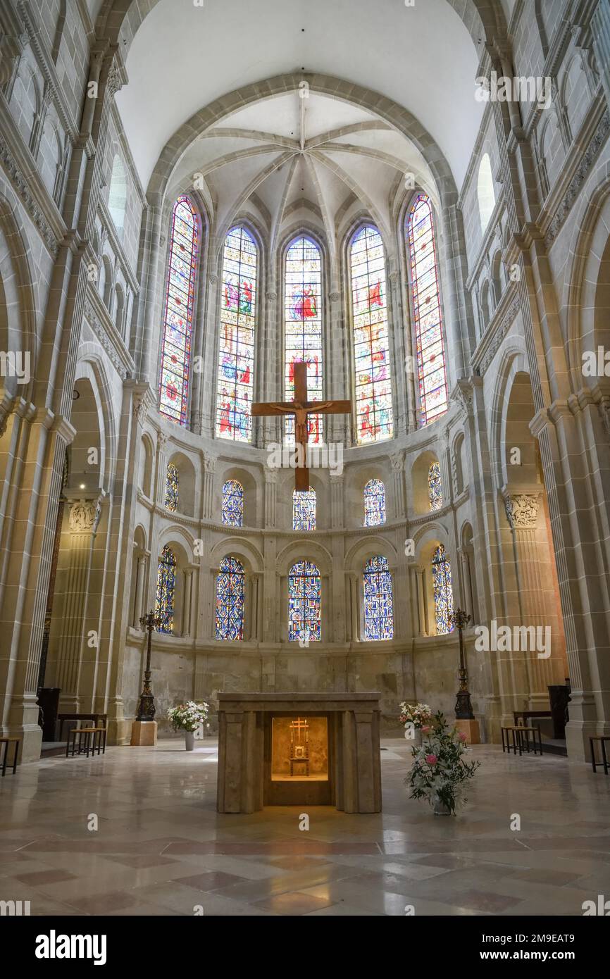 Nave of Saint-Lazare Cathedral, Autun, Departement Saone-et-Loire ...