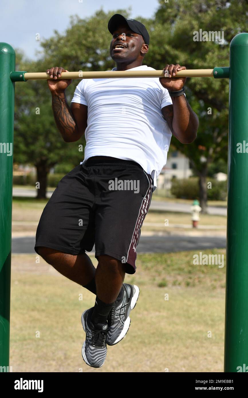 U.S. Air Force, SSgt Al’lamar White, 502d Security Forces Squadron ...