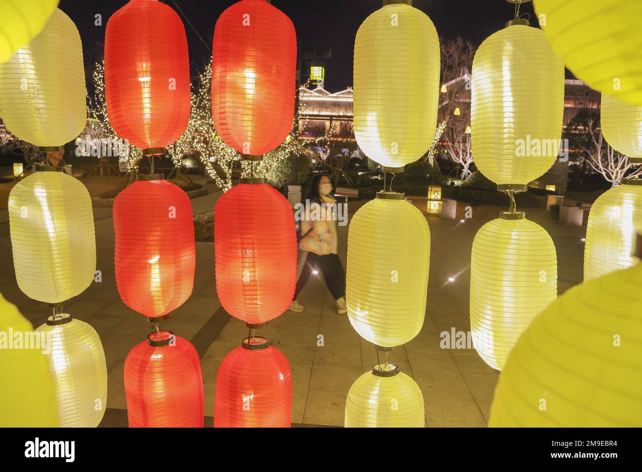 People enjoy festive lanterns in a park in Linyi City, east China's ...