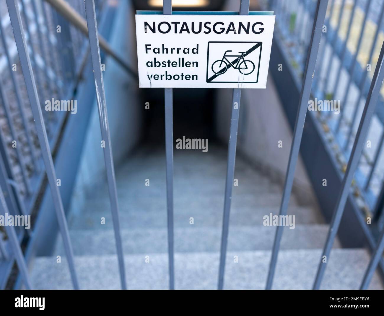 Exit sign germany hi-res stock photography and images - Alamy